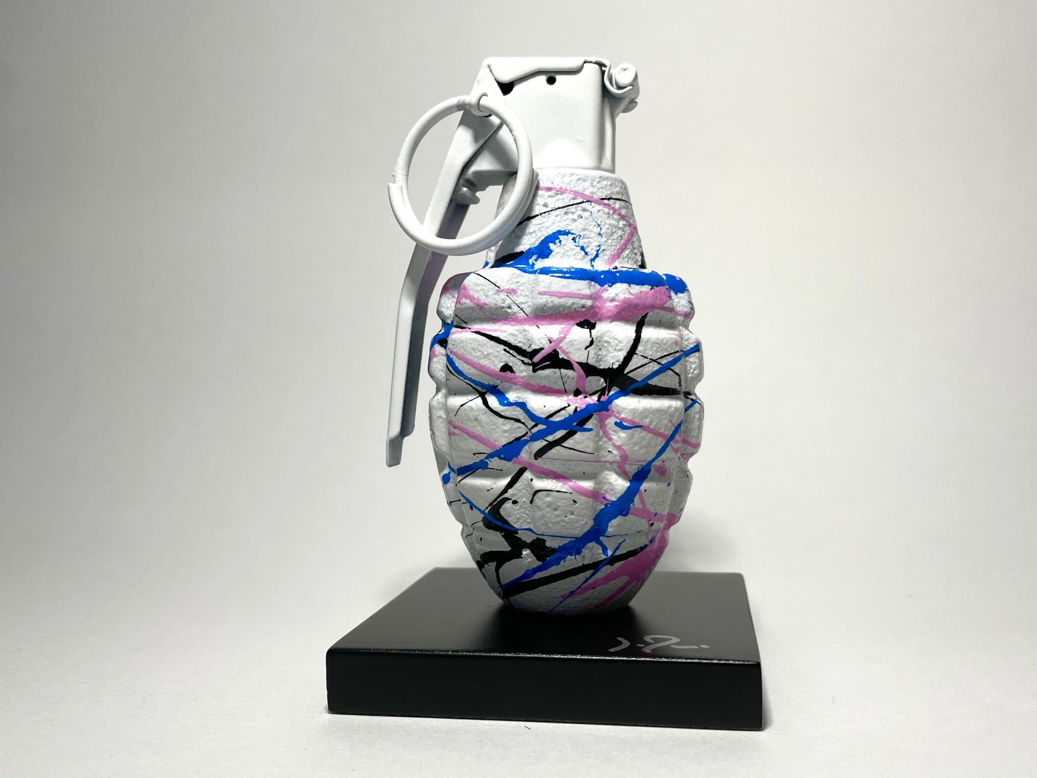 AOW Grenade - "Canvas" – Art Of War Miami